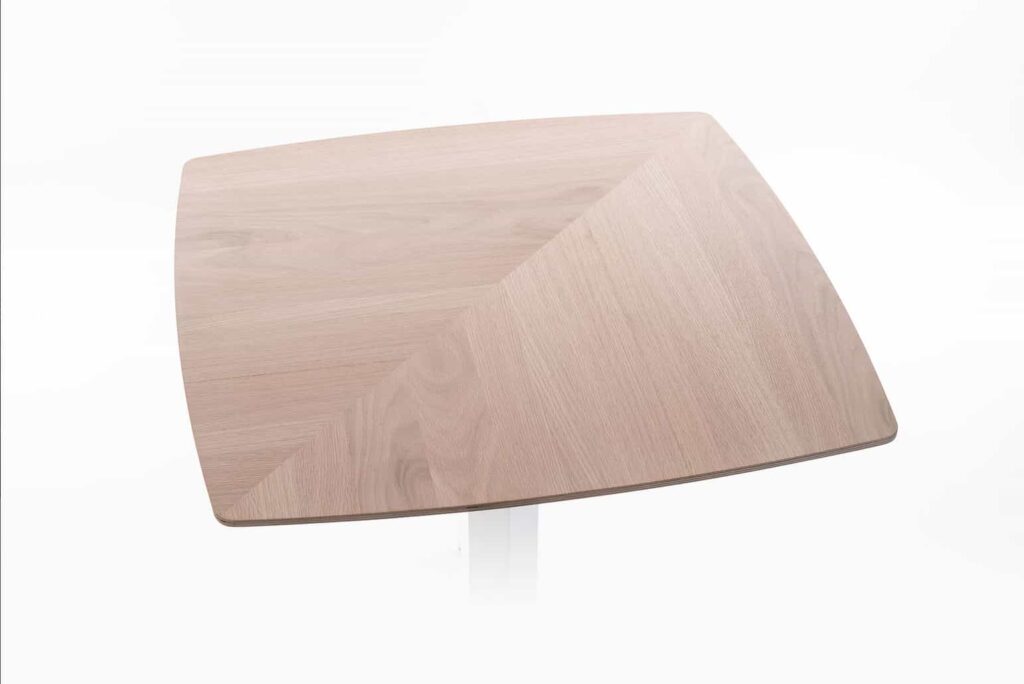 Tablero de mesa multilaminado de abedul con marquetería de roble ...