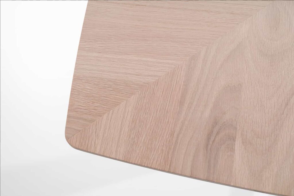Tablero de mesa multilaminado de abedul con marquetería de roble ...
